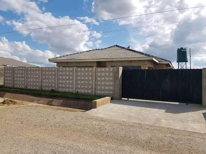 Madokero Estate 4 Bedrooms House For Sale - SAVEMARI