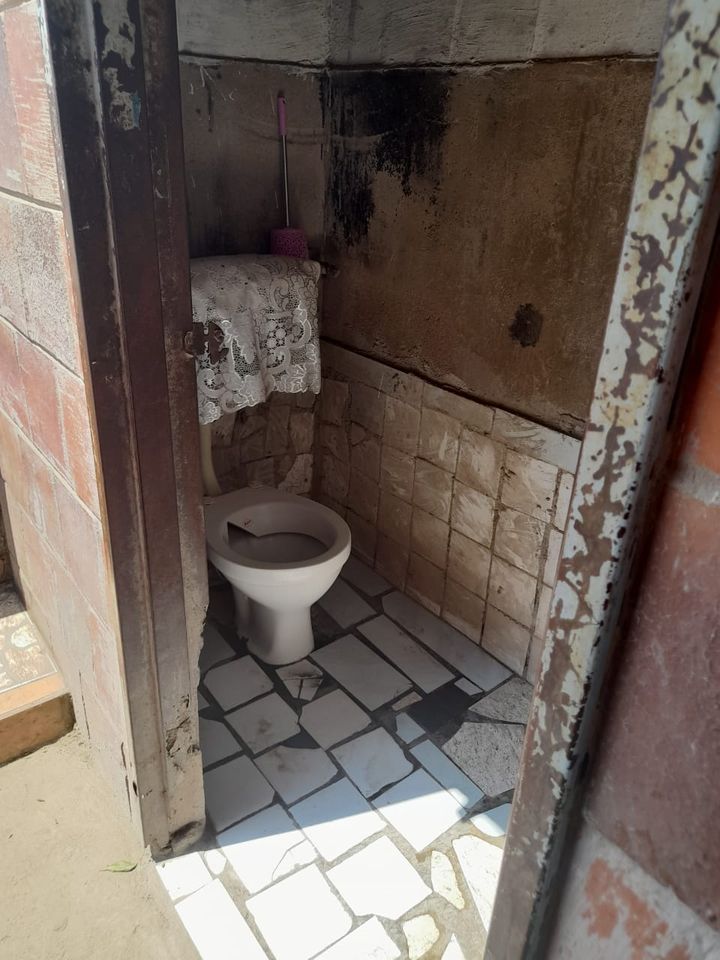 Glen View 8 Roomed House For Sale! - SAVEMARI