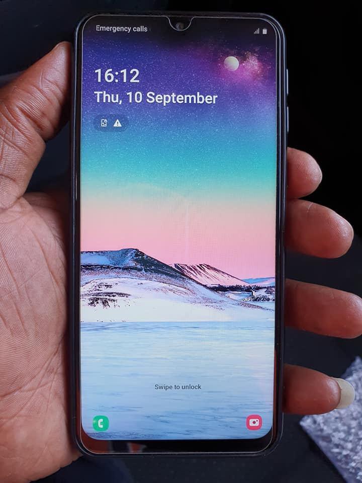 Samsung M20 Dual Sim Smart Cell Phone For Sale - SAVEMARI